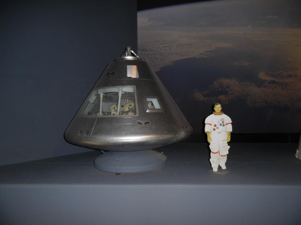 Apollo Command Module Model